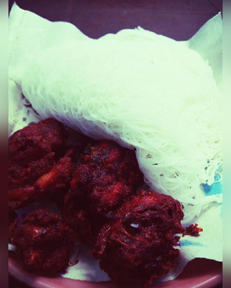 Street Food With Sibi: Vellore's , Chicken Pakkoda With Semiya