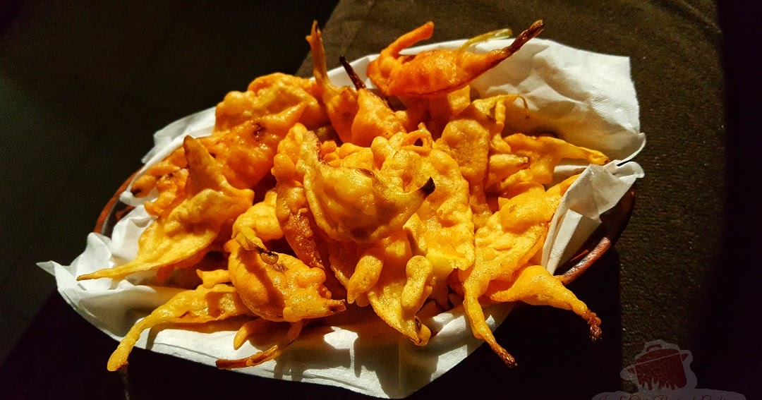 Agathi poo pakora/Hummingbird flower fry