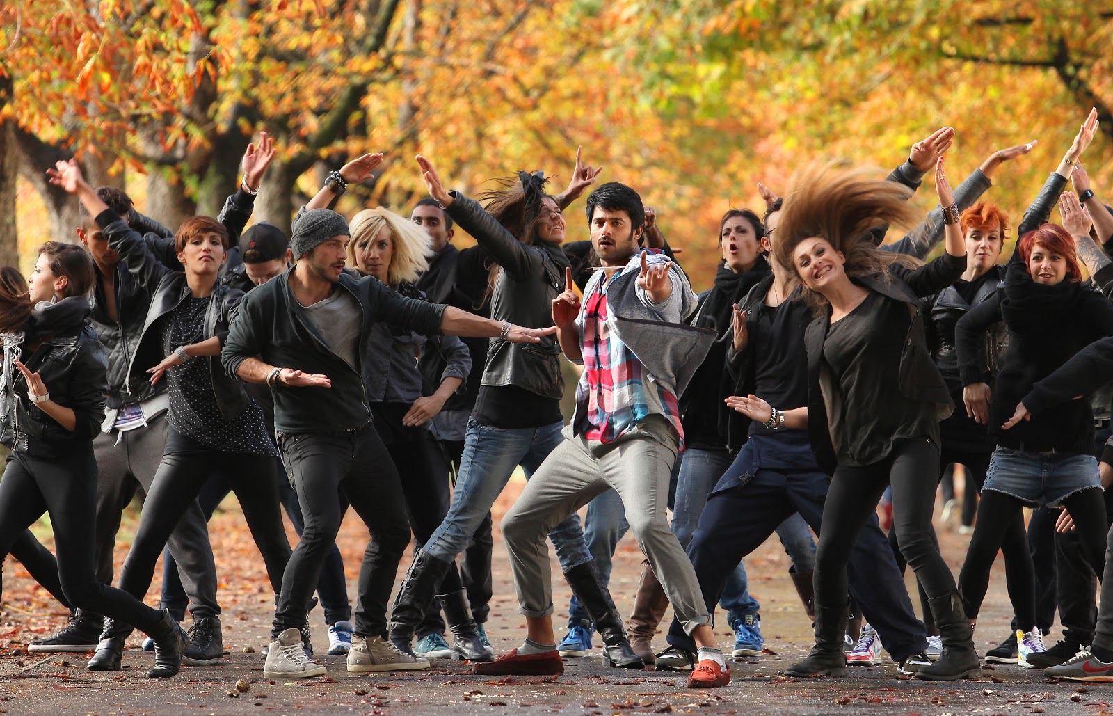 tollywoodtv: Mirchi Movie Stills