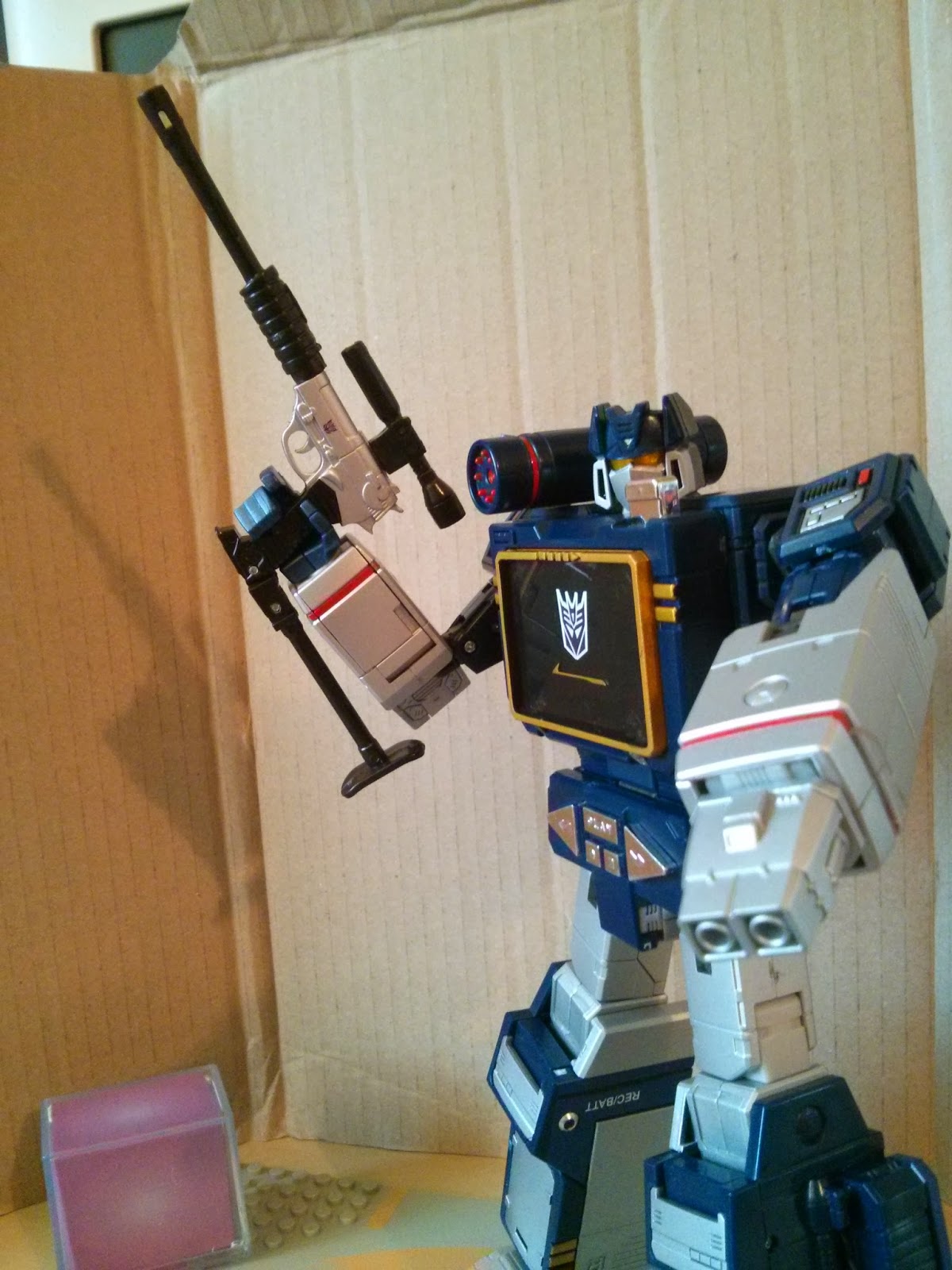 Toybox Soapbox: Transformers Masterpiece Soundwave Review
