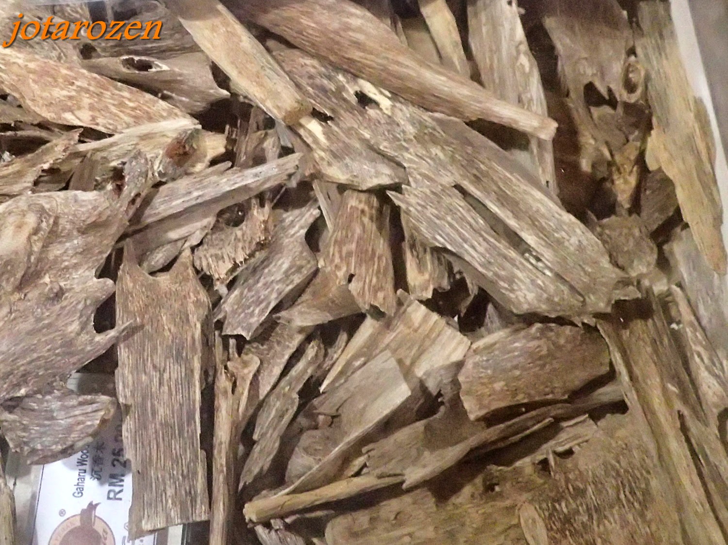 Footsteps - Jotaro's Travels: Malaysia 2014 : Agarwood - Gaharu Tea Valley