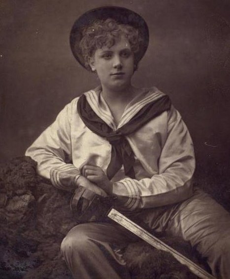 Dolenti Trame: Time Machine (I) - A proposito di Burlesque e proto ...