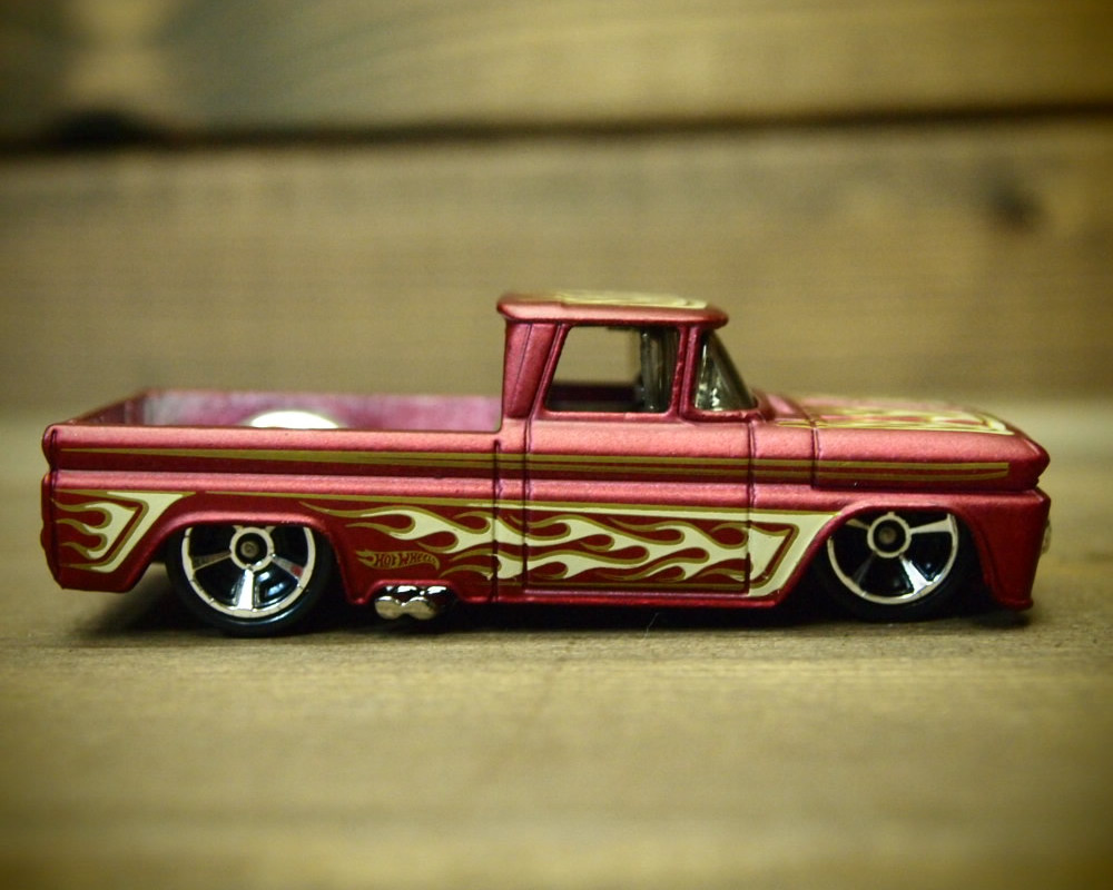 "KRAZY ROD KUSTOM FACTORY BLOG": HOT WHEELS -CUSTOM '62 CHEVY-