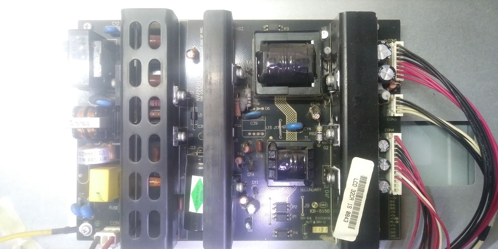 DVBSHD: Condor LCD32CA1S