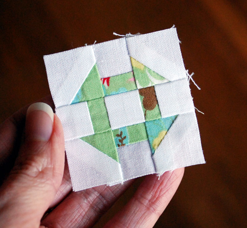 Free Mini Block Pattern - Churn Dash