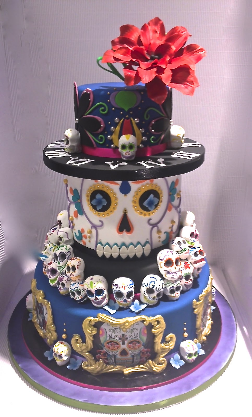 for Erick | Sugar skull cakes, Skull cake, Halloween cakes