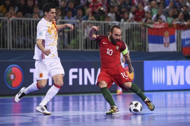 Passe é fundamento básico no Futsal - Futsal Educacional