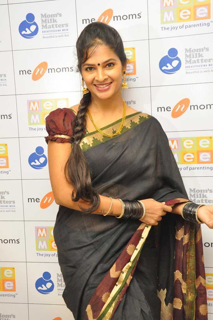 Madhumitha Latest hot Glamourous Black Traditional Saree PhotoShoot ...