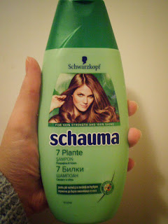 Pink Glamour: Schauma 7 Herbs Shampoo review