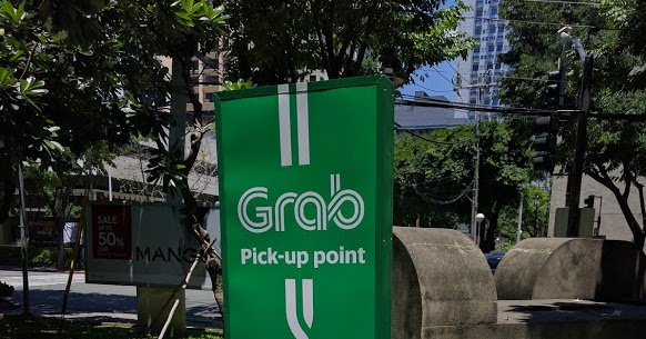 黄金の日日: Grab Pick-up point