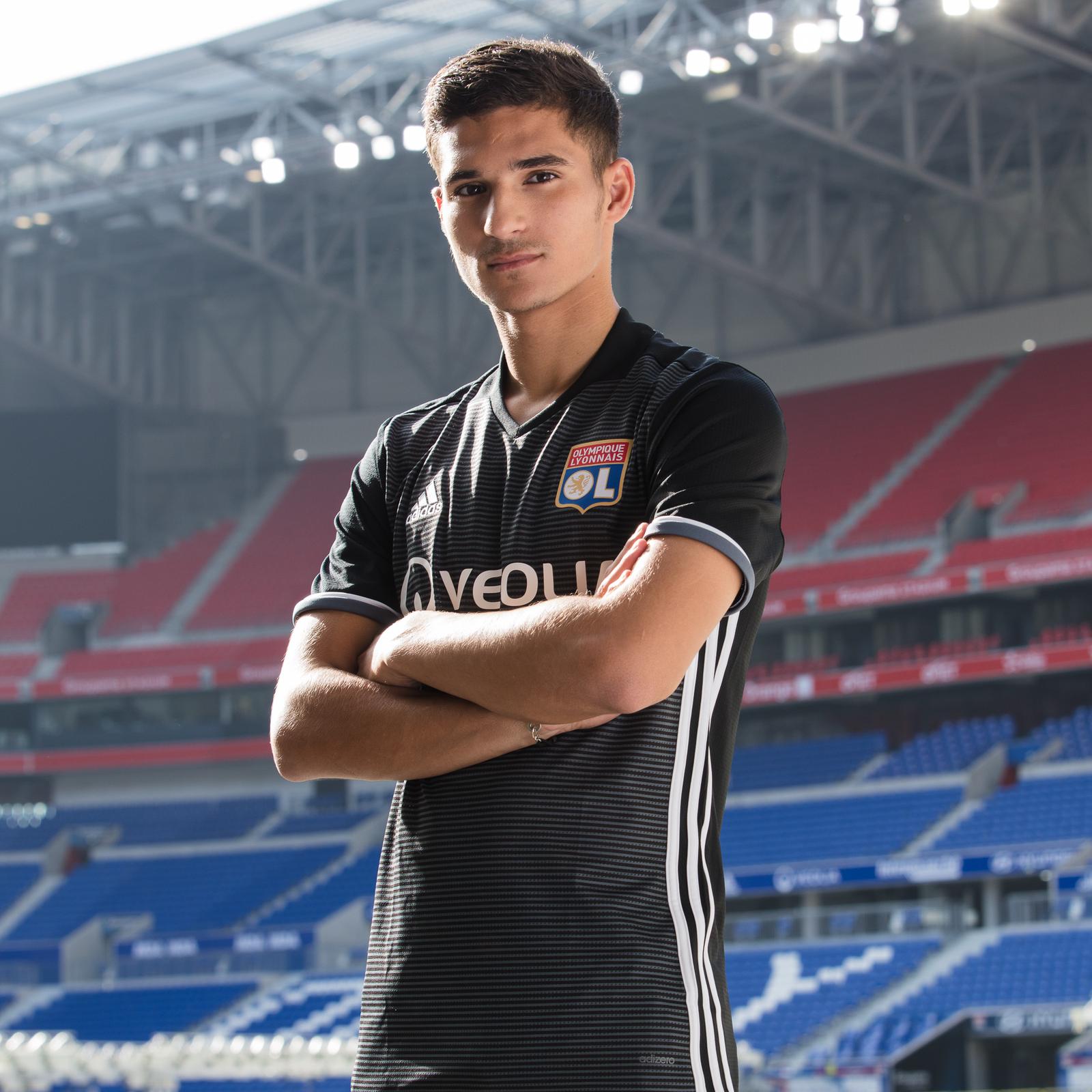 Olympique Lyon 17-18 Third Kit Released - Footy Headlines