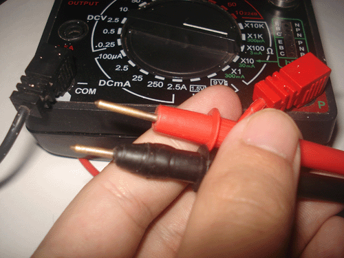 The Zero Ohms Adjusting Knob on the Multi Tester Tool - Basic ...