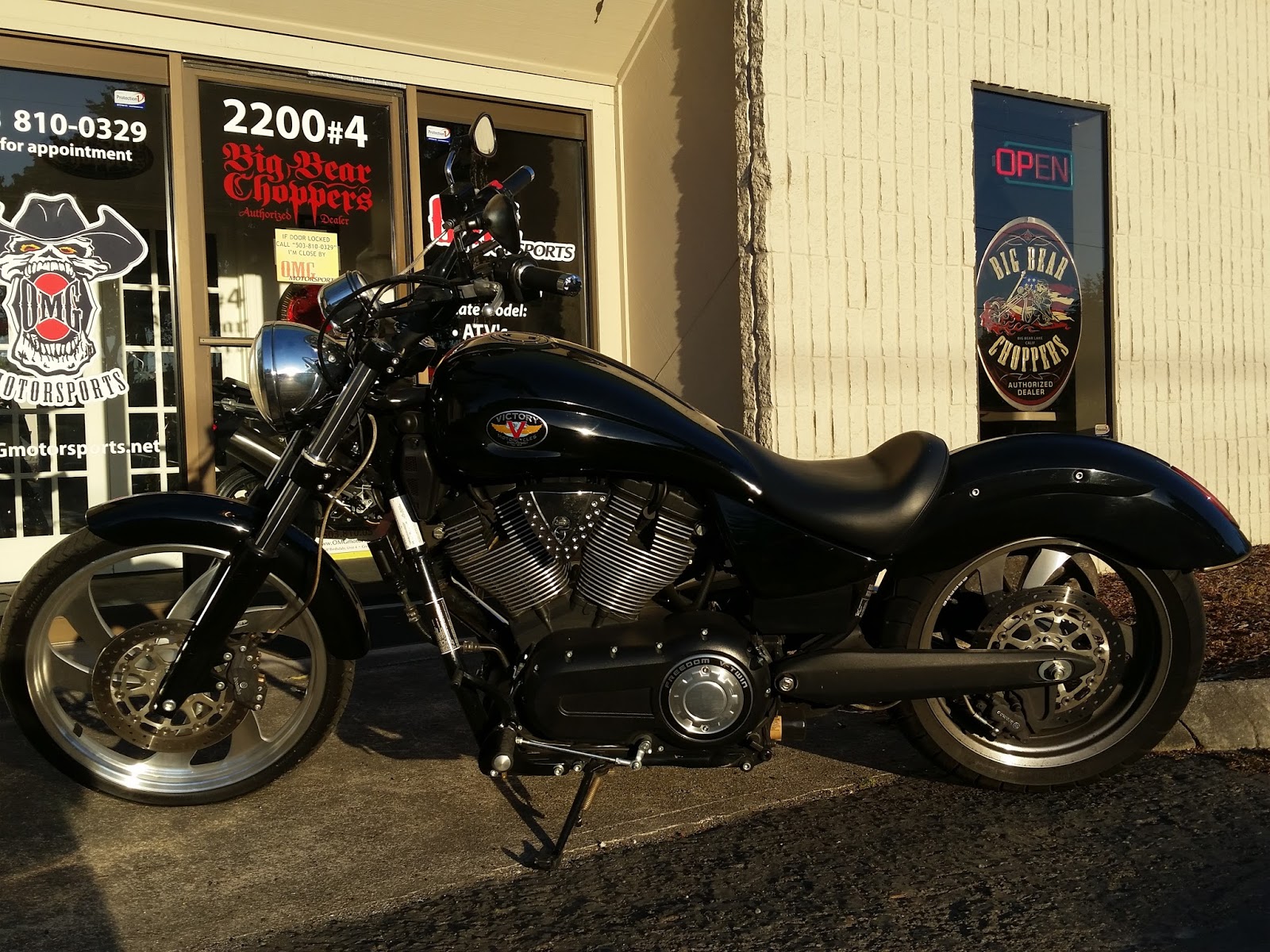 OMG Motorsports: 2006 Victory Vegas 8-Ball 100 CI, Custom / Cruiser - $5900