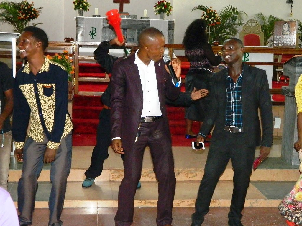 JINSI TAMASHA LA JANE MISSO MWIMBAJI WA NYIMBO ZA INJILI TANZANIA ...