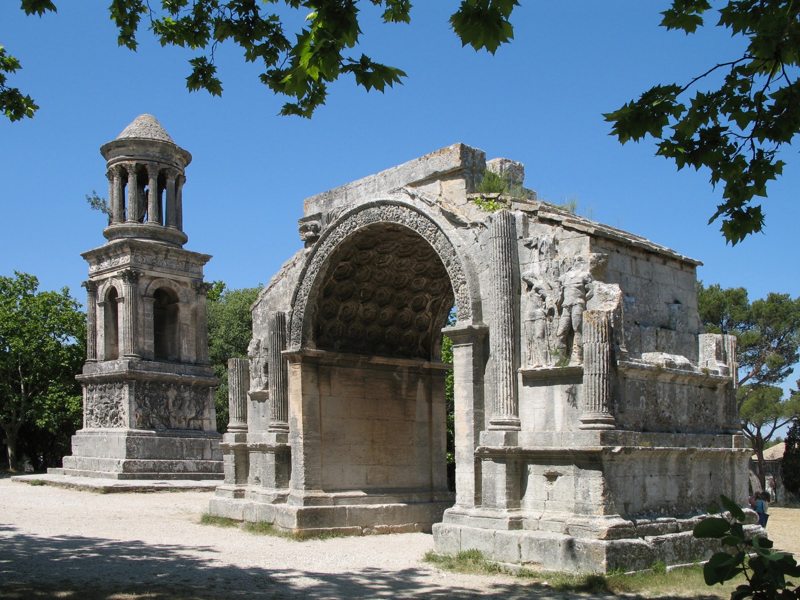 Detritus of Empire: Glanum, Les Antiques