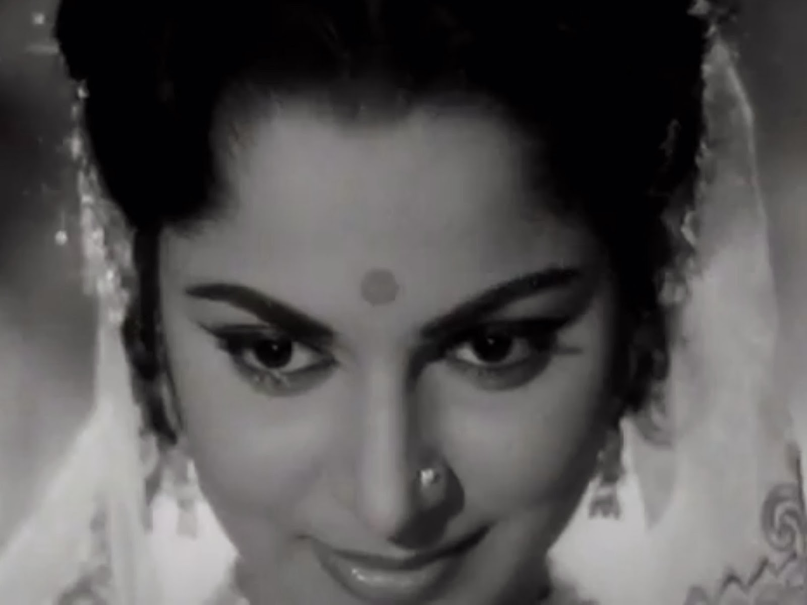 Waheeda Rehman ~ Bollywood HD Hot Photos Gallery