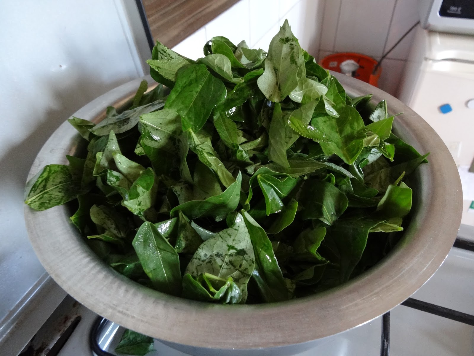 Ugandan Cooking Lesson: Cowpea Leaves (Eboo)