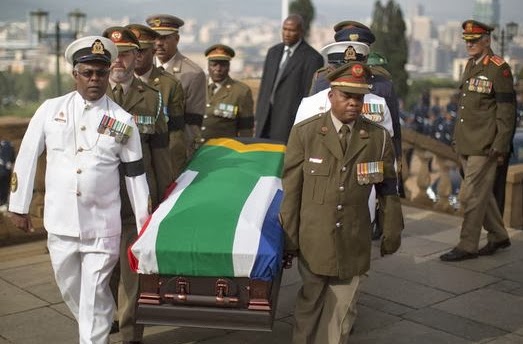 Naijah For Real Blog : Nelson Mandela’s Dead Body Arrives Pretoria ...