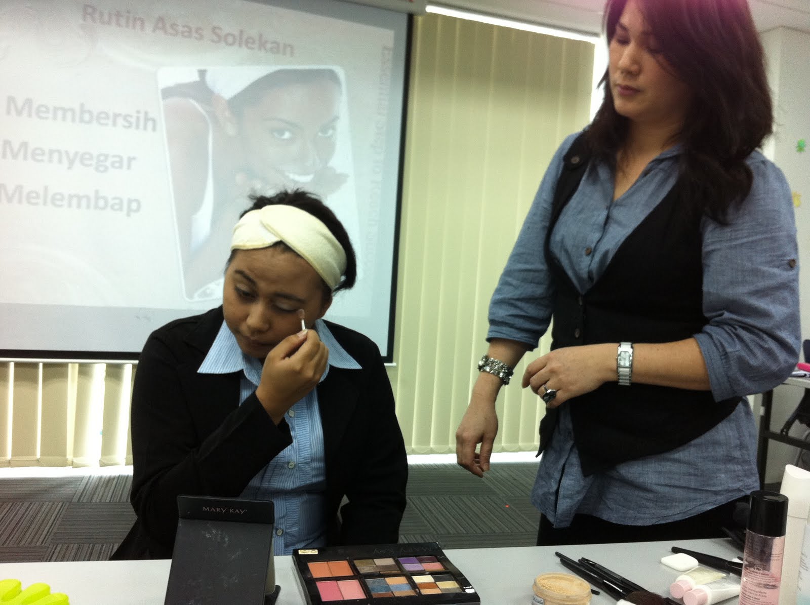 Mary Kay ESRS Training - Won best goal poster! yeah! - Christina Foo