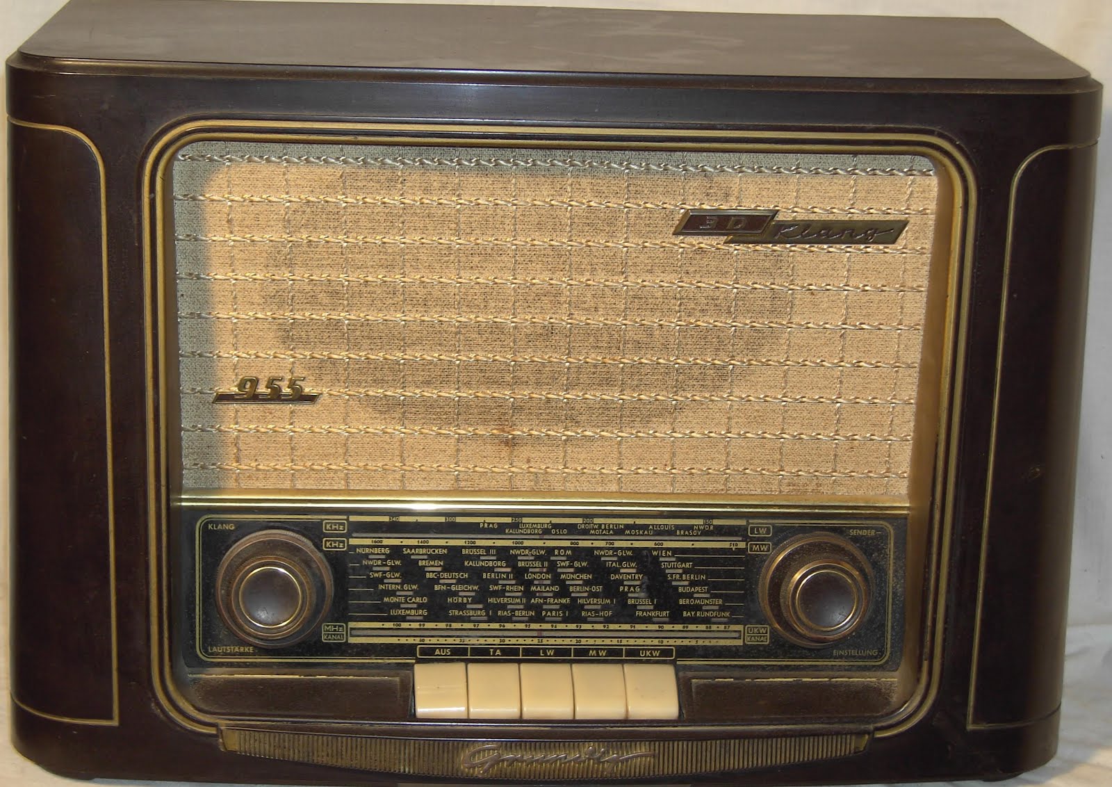 Nobbys Dampfradio-Sammlung: GRUNDIG Type 955 W 3D
