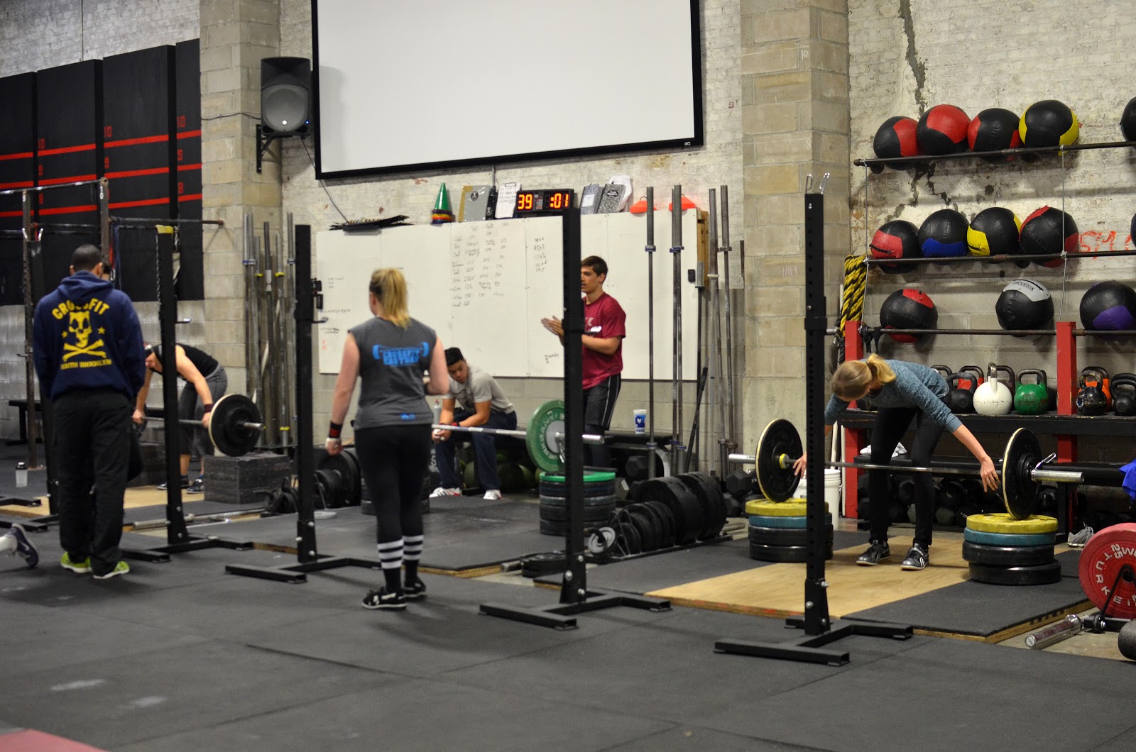 Jes' CrossFit Blog: CrossFit South Brooklyn -- Round 2!
