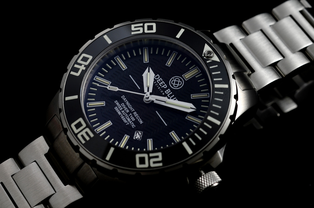 OceanicTime: DEEP BLUE Watches Daynight Recon T-100 DIVER