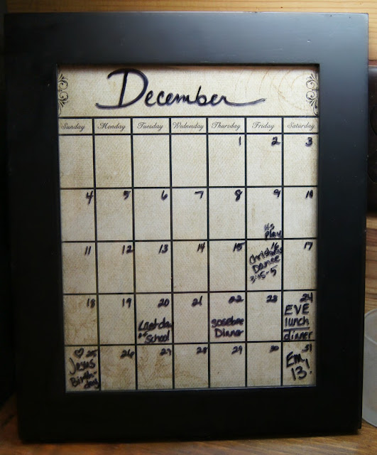 the Not so Modern family: DIY Monthly Calendar