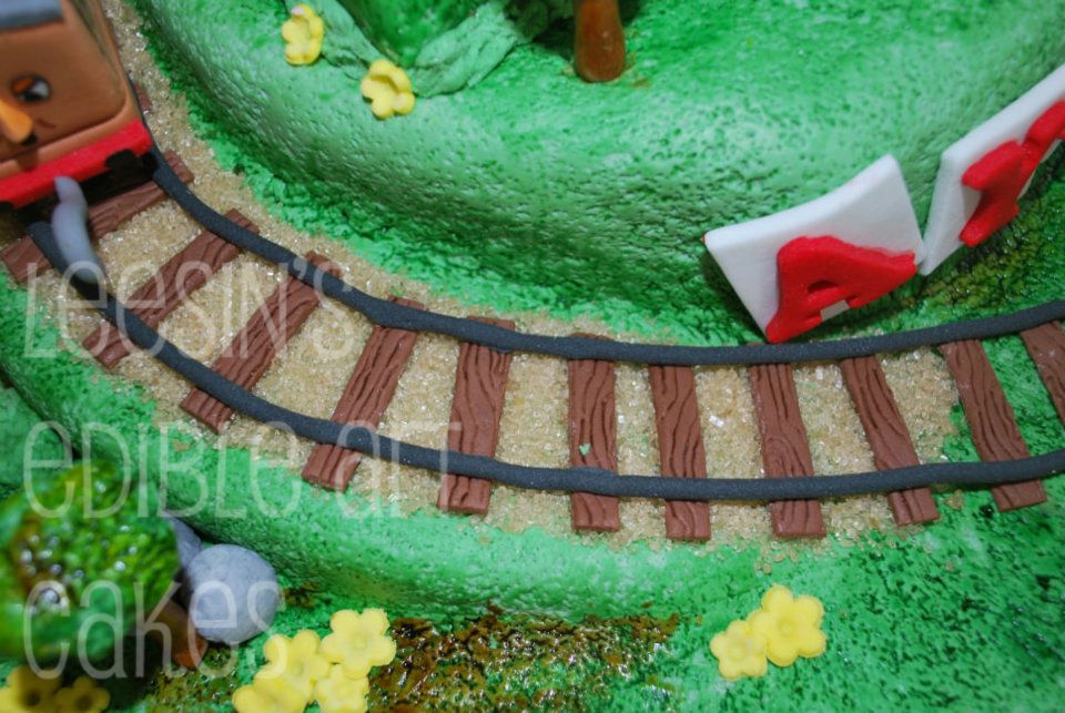 Penang Wedding Cakes by Leesin: Thomas Train Cake