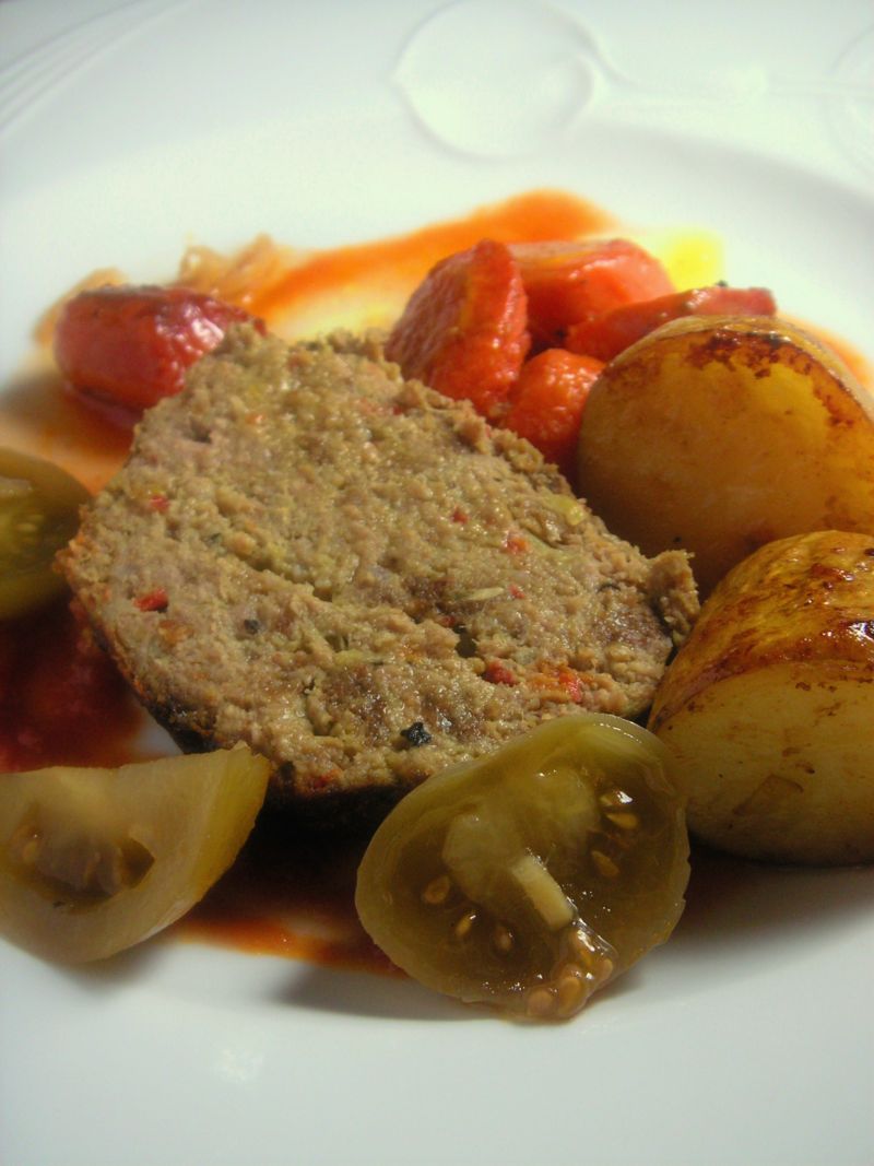 Herkkusuun lautasella Ruokablogi: Cyrryinen lihamureke tomaattikastikkeella