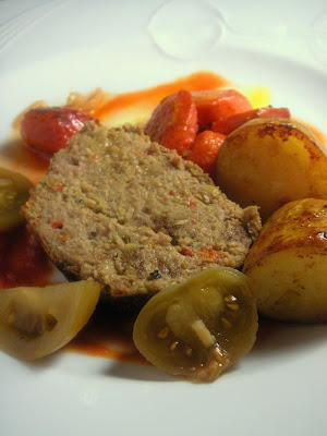 Herkkusuun lautasella Ruokablogi: Cyrryinen lihamureke tomaattikastikkeella