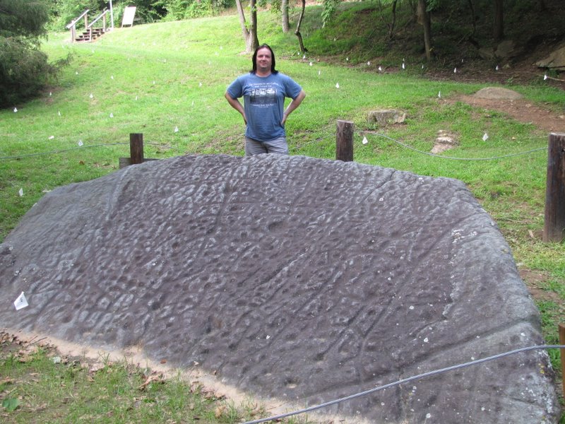 ma si può sapere chi ha fatto la Judaculla Rock