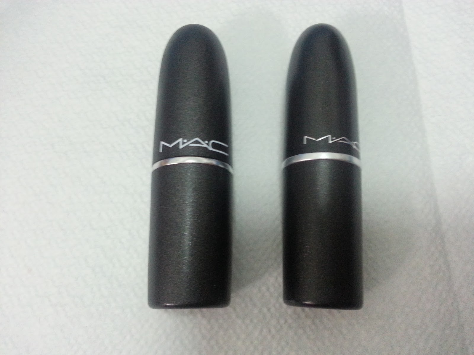 I looove makeup!: Πως να ξεχωρισουμε ενα fake MAC κραγιον!!