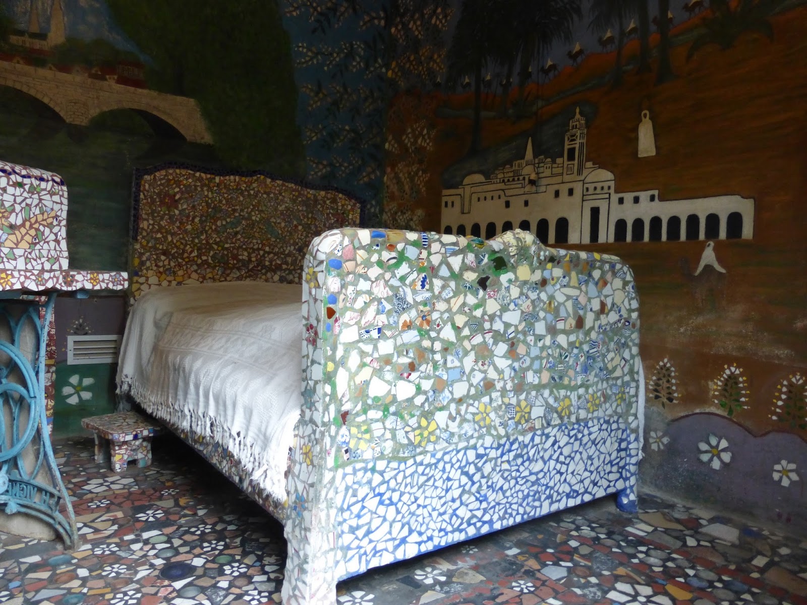 RESSOURCES ARTISTIQUES: Raymond Isidore, "Maison Picassiette", 1938-1962