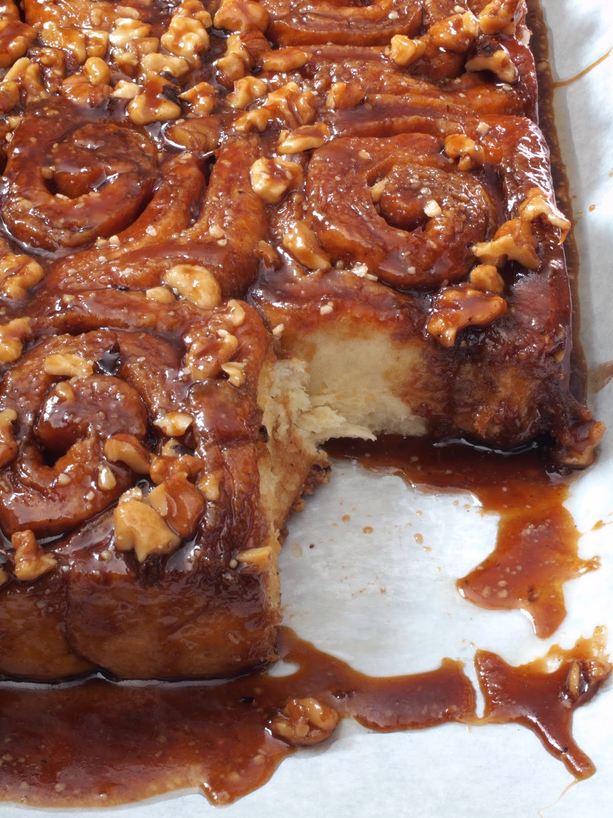 MAPLE-WALNUT STICKY BUNS a la GESINE CONFECTIONARY (no refined sugar)