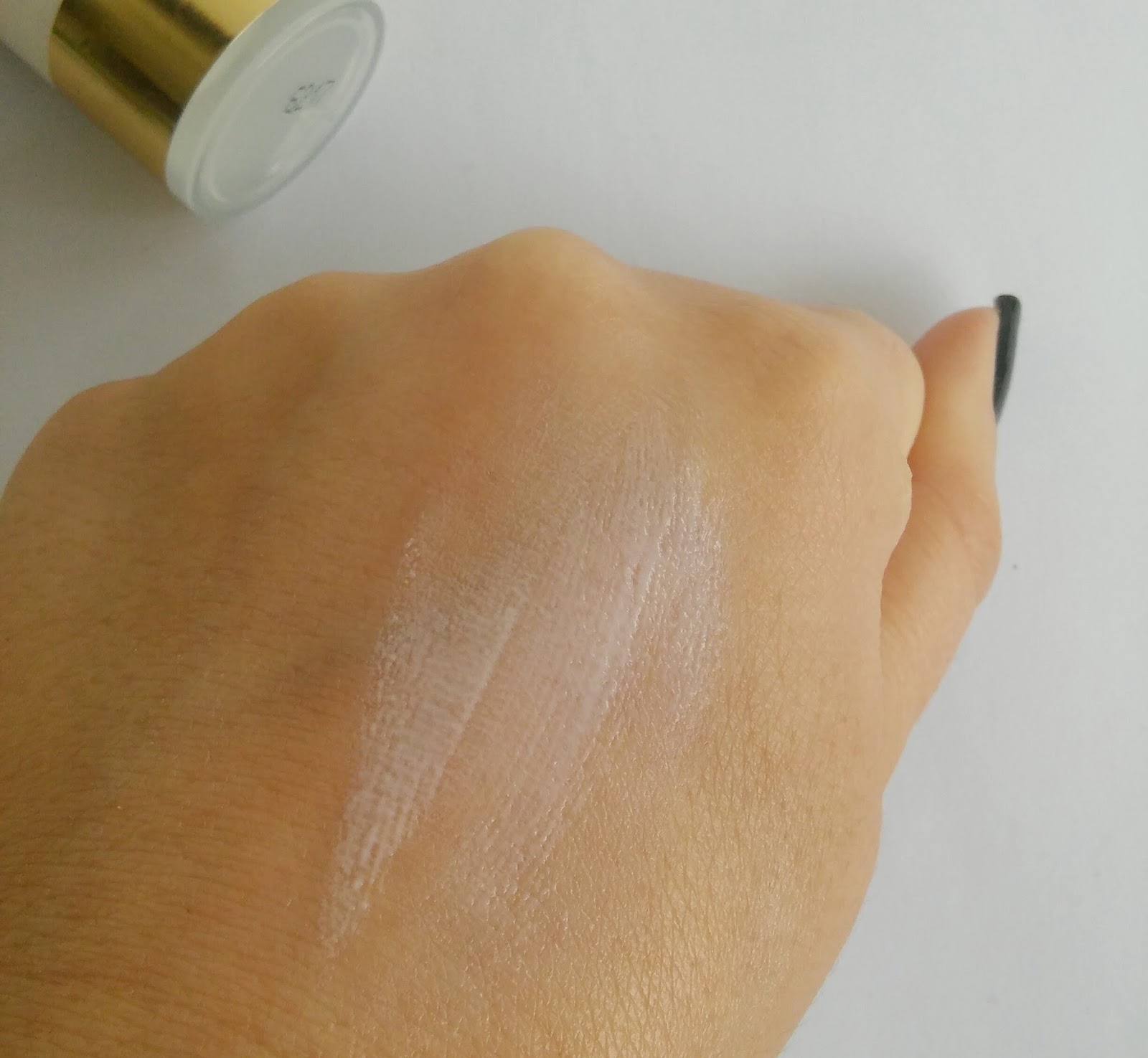 MAX FACTOR Smooth miracle prajmer
