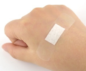 Keunggulan Plester Aqua Protection untuk Luka