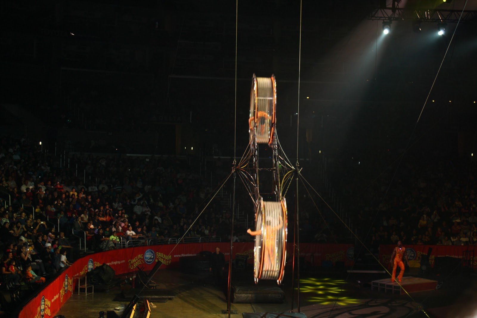 Show Review: Ringling Bros. and Barnum & Bailey Built to Amaze Circus ...