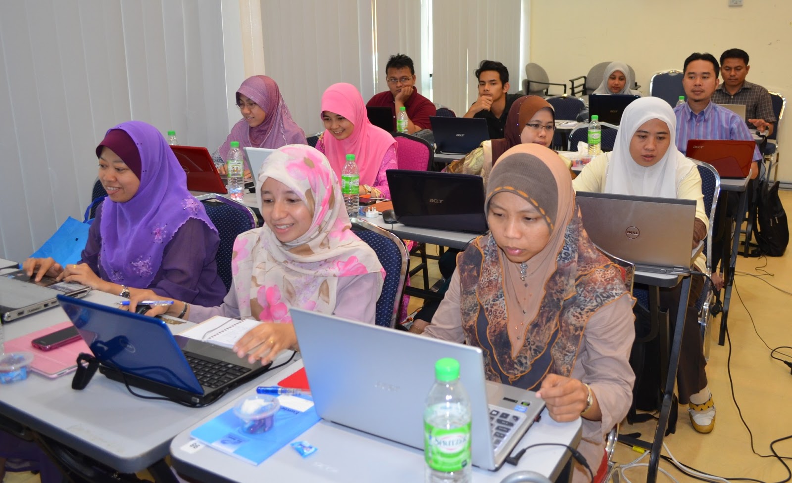 .: Bengkel di MMU, Melaka