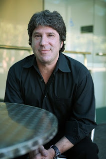 DISTINTO TIEMPO: ALEX PELS - MTV