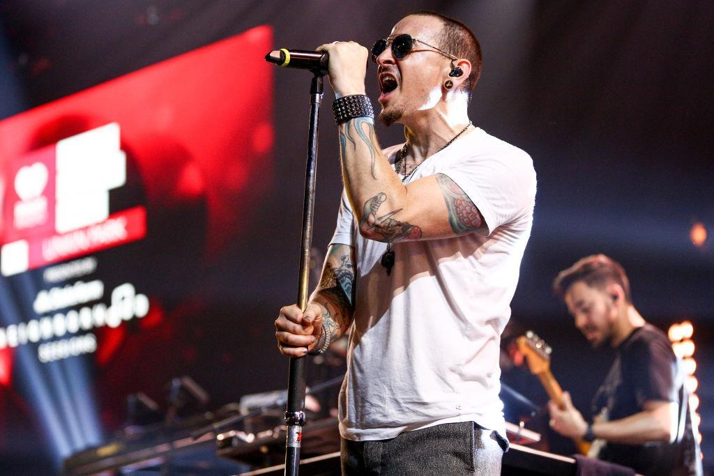 RIP CHESTER BENNINGTON. - Just Lena