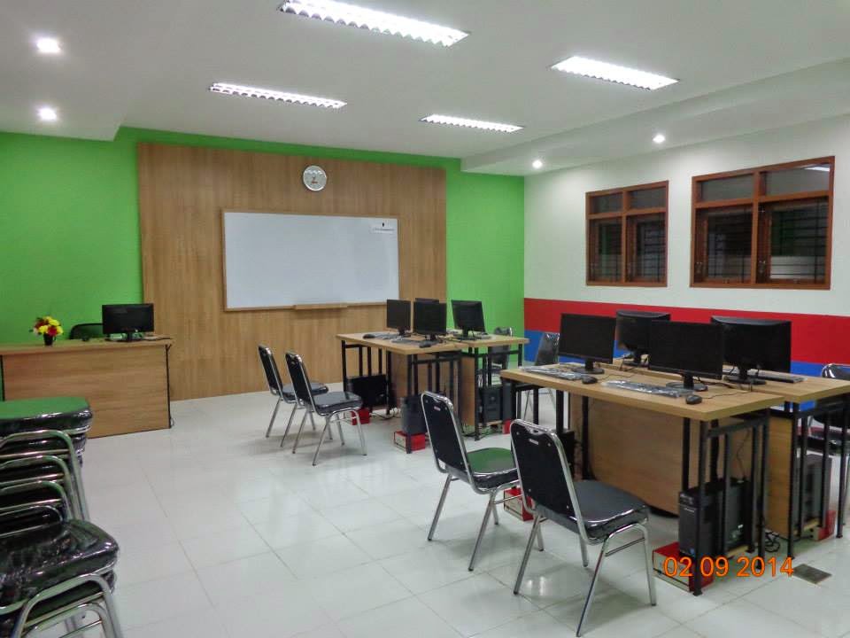 Ruang Laboratorium Komputer | PUSAT BELAJAR GURU (PBG) BOJONEGORO