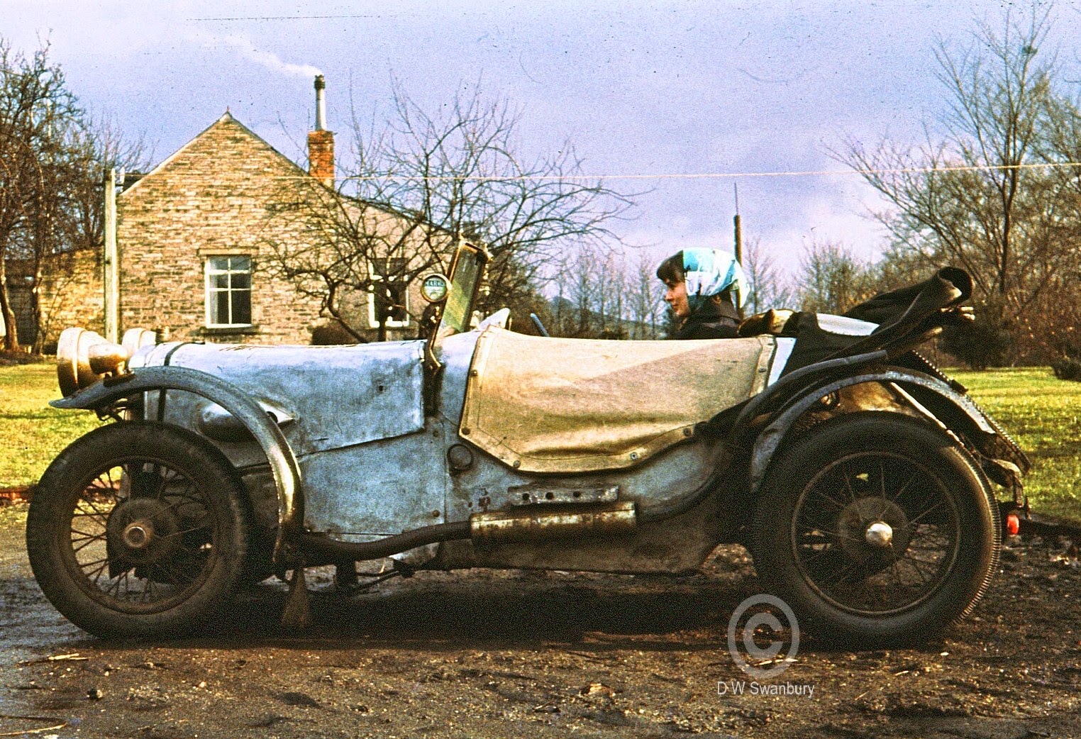 Colne Valley Beagles and other things of interest.: A CLASSIC ASTON ...