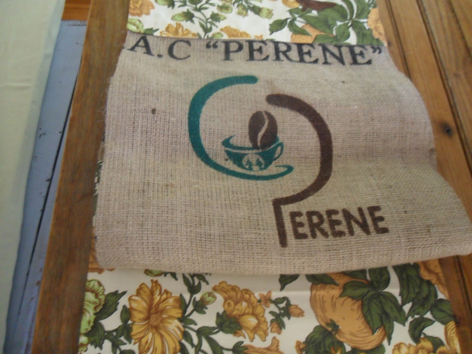 reclaimed crafts: burlap. oh yes, burlap coffee bean bags
