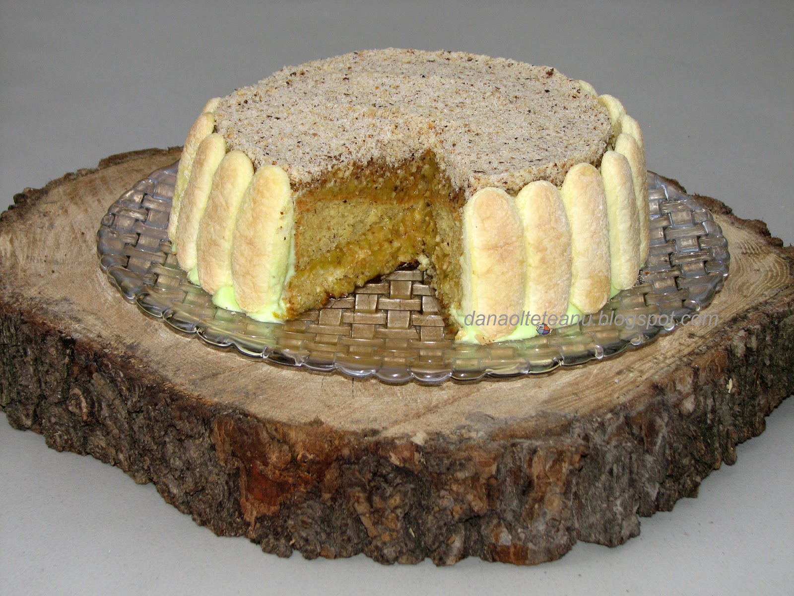 Povestea unui peste mic: Tort cu dovlecei. Fistichiu.