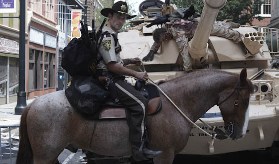 SNEAK PEEK : "The Walking Dead": 'Michonne' Horses Around