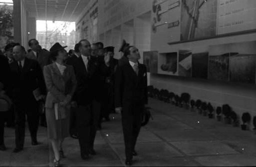 CZERNOWITZ: Willy Pragher (1908-1992) - Thirty Out Of One Million ...