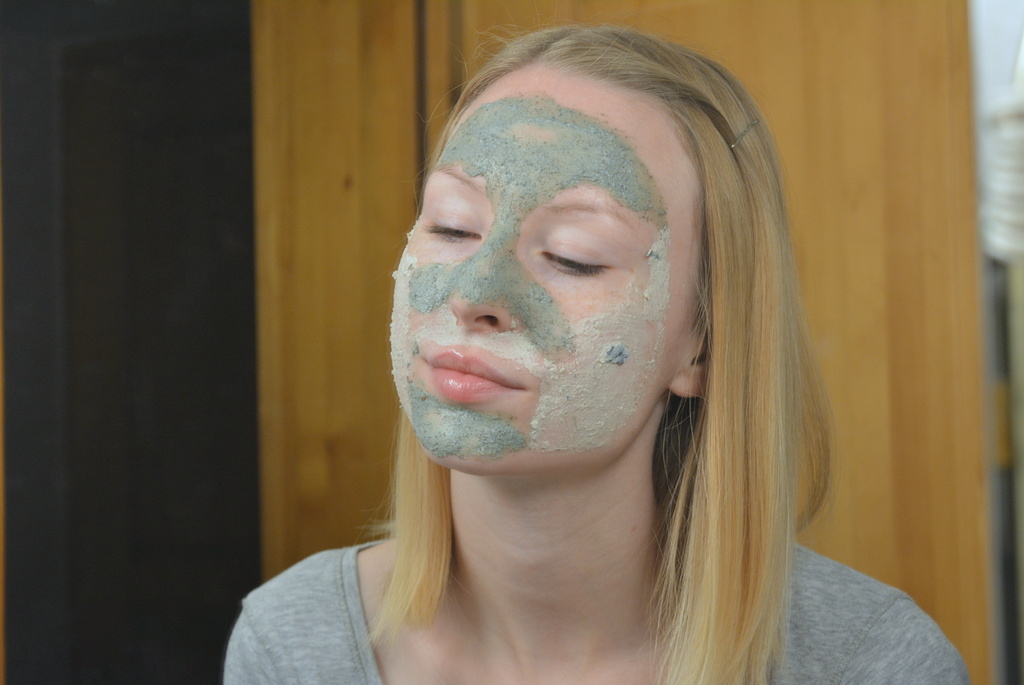 Multi-masking: Lush Fresh Face Masks (Love Lettuce & BB Seaweed ...