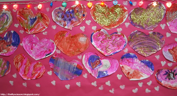 A Conversational Heart Bulletin Board | Thrifty Scissors