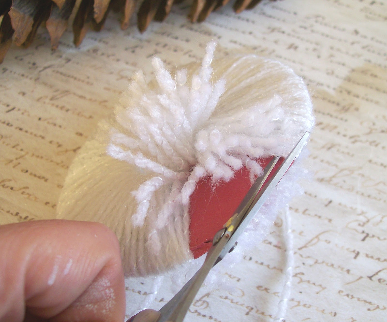 Artangel: Pom tiddly pom - Making a Pom Pom tutorial