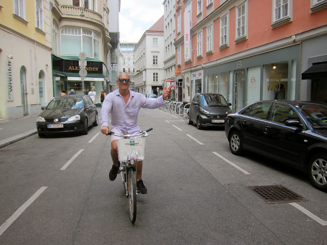 Johnny's Guide to VIENNA, Austria | JohnnyFD.com - Follow the Journey ...